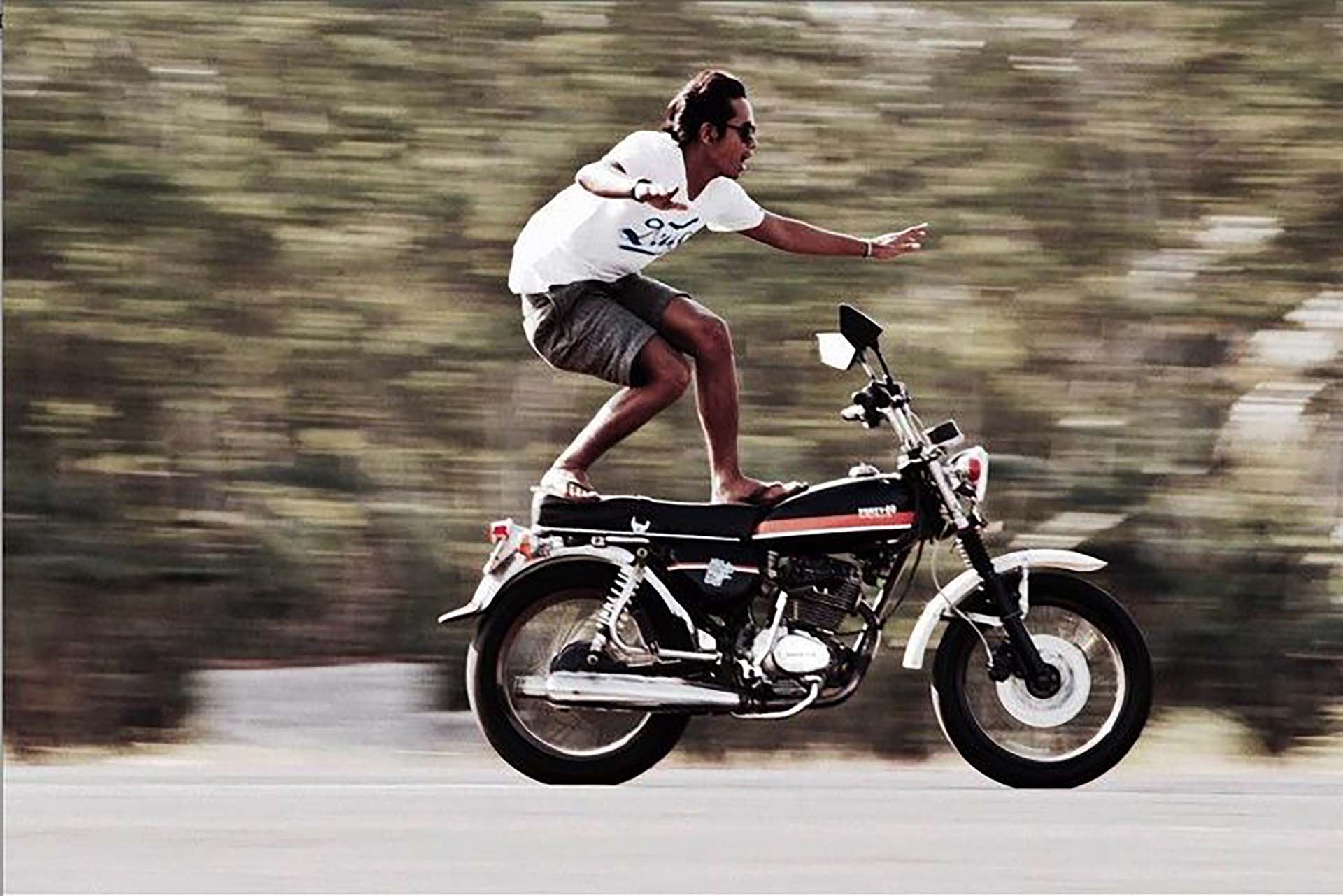 Come iniziare a guidare la moto