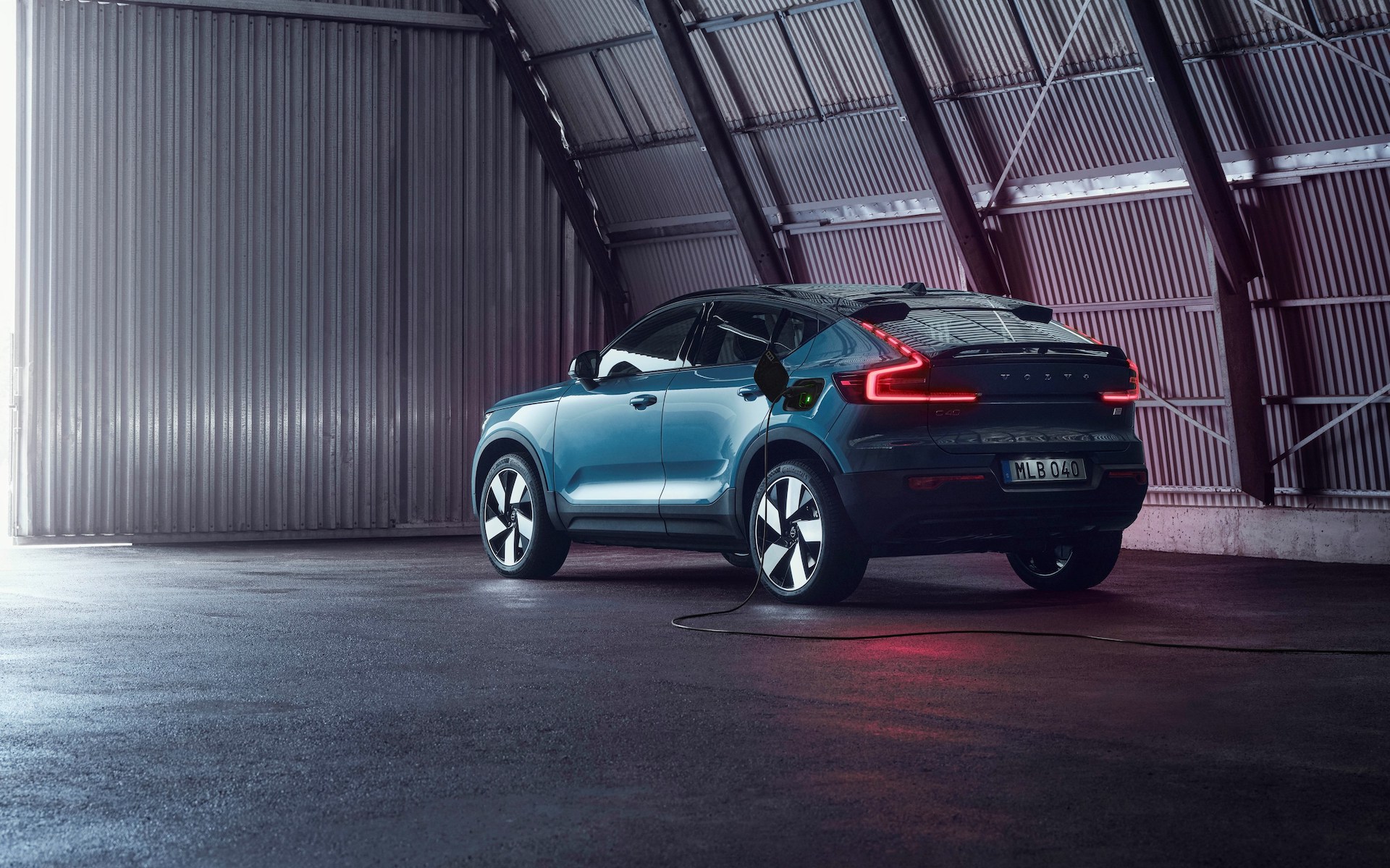 Volvo C40 Recharge, SUV-coupé elettrico per rispondere ad Audi ...